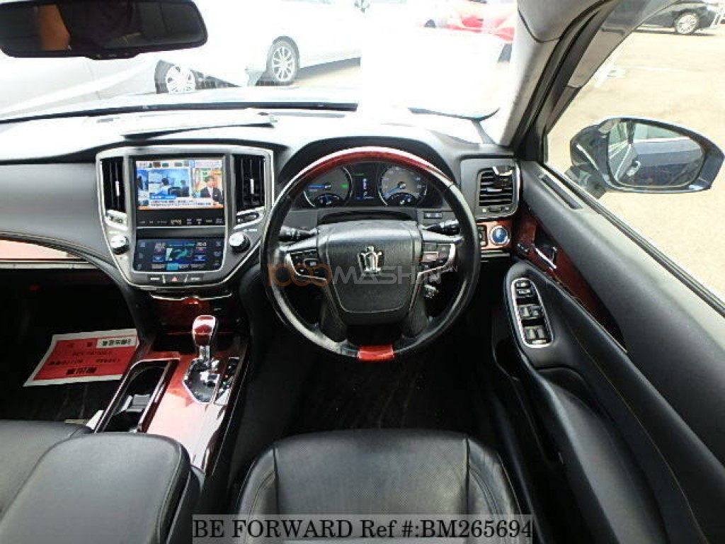 TOYOTA CROWN MAJESTA, Суудлын, 2015 автомашин зарна, худалдана ...