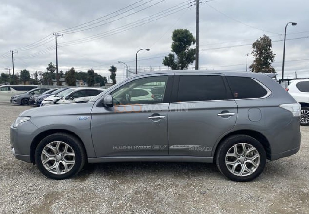 MITSUBISHI OUTLANDER PHEV, Жийп, 2014 автомашин зарна, худалдана ...