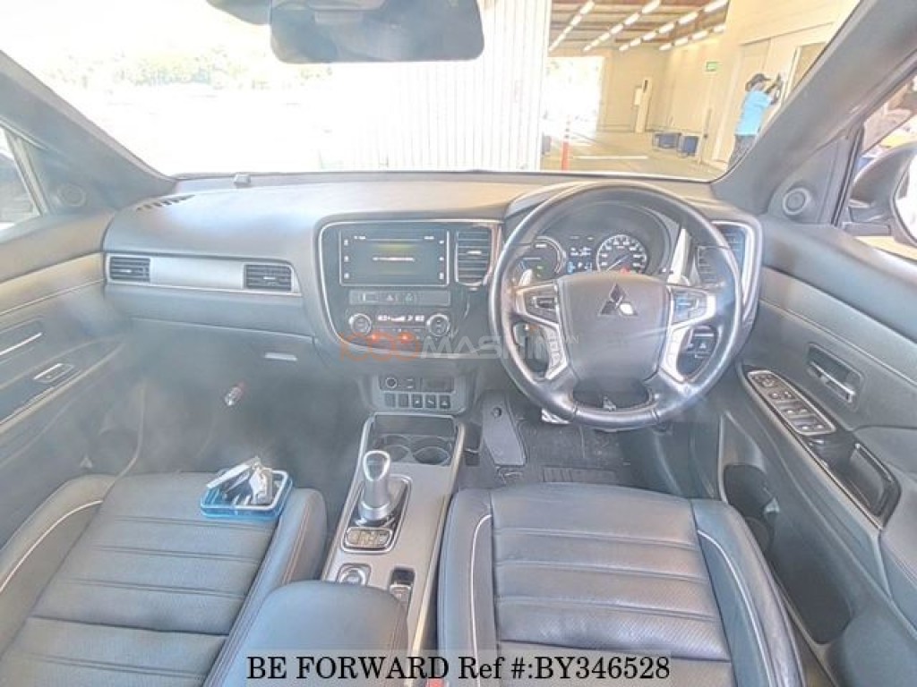 MITSUBISHI OUTLANDER PHEV, Жийп, 2017 автомашин зарна, худалдана ...