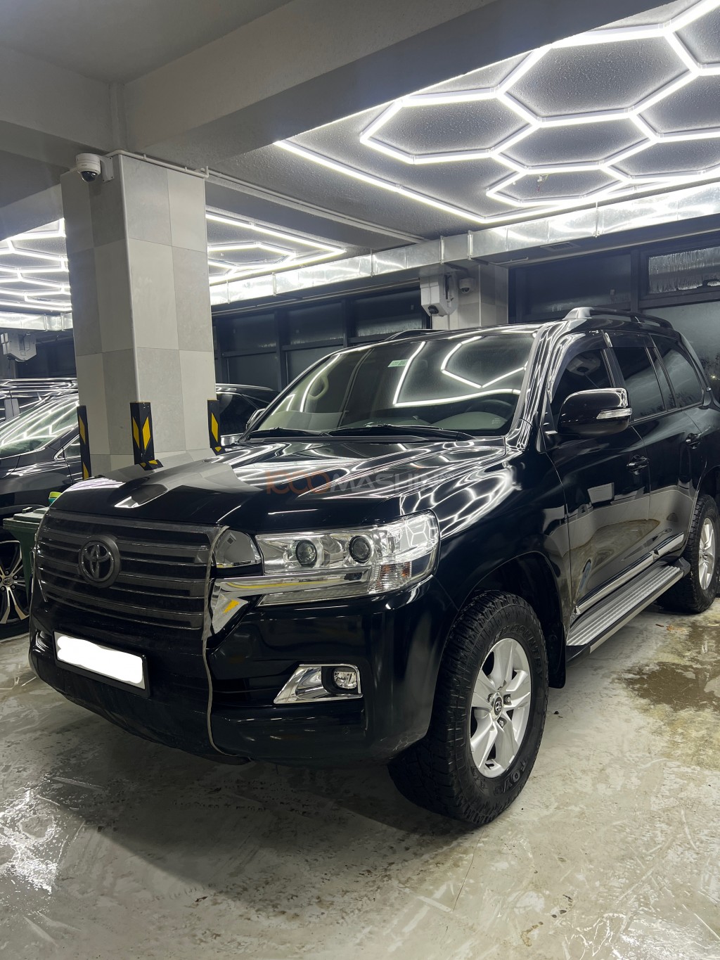 TOYOTA LAND CRUISER 200, Жийп, 2018 автомашин зарна, худалдана ...